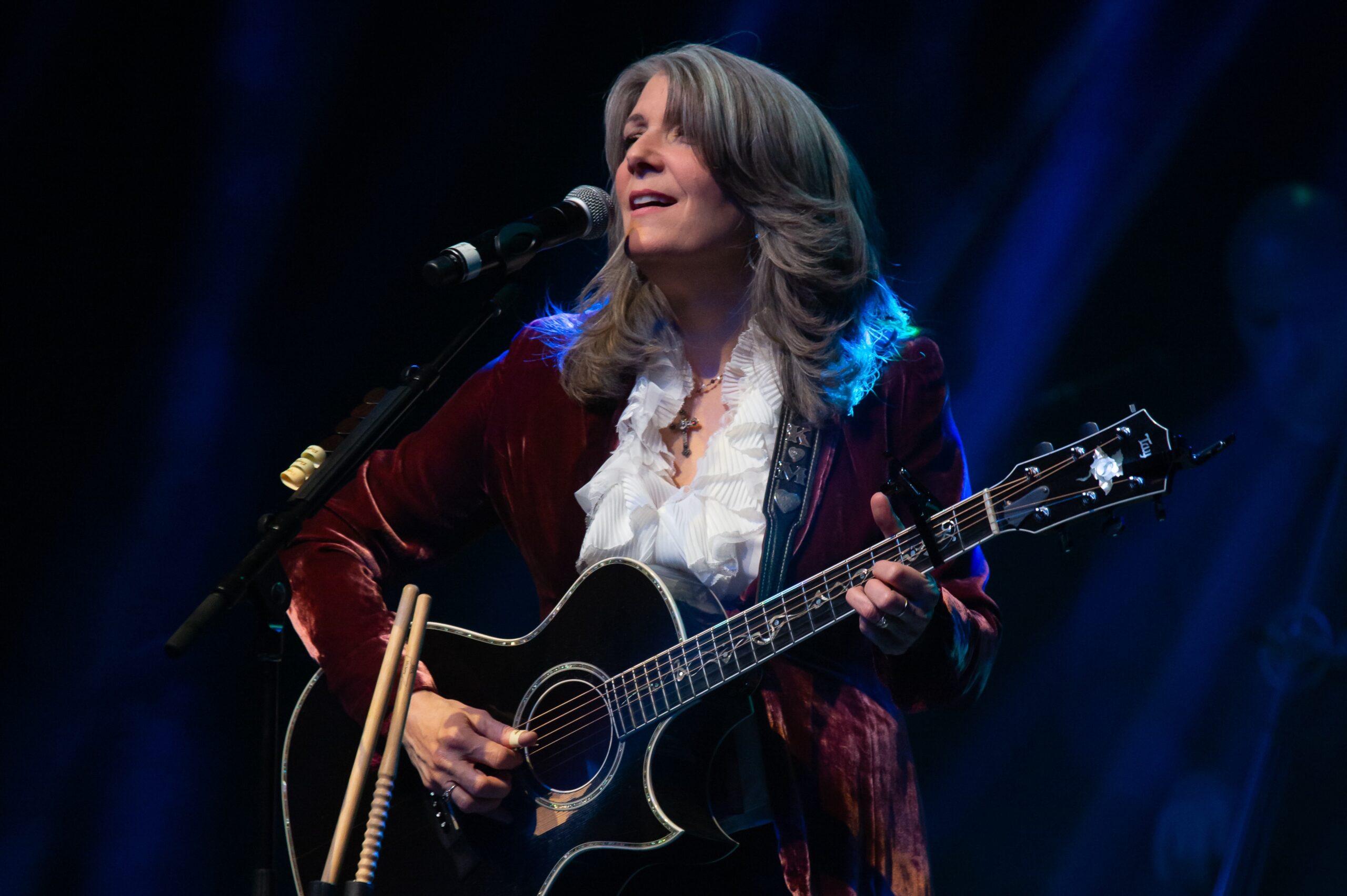 The Egg Presents: A Winter Gathering with Kathy Mattea: Good News and ...